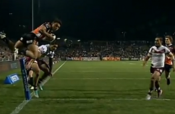 Australian rugby league player scores incredible flying try · The 42