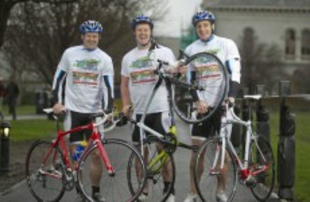 Wallace rugby brothers gear up for 800km charity cycle · The 42