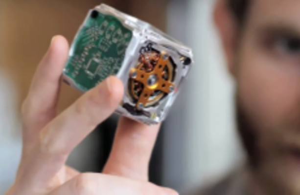 Need a chair? A table? These tiny robots could join together to make ...