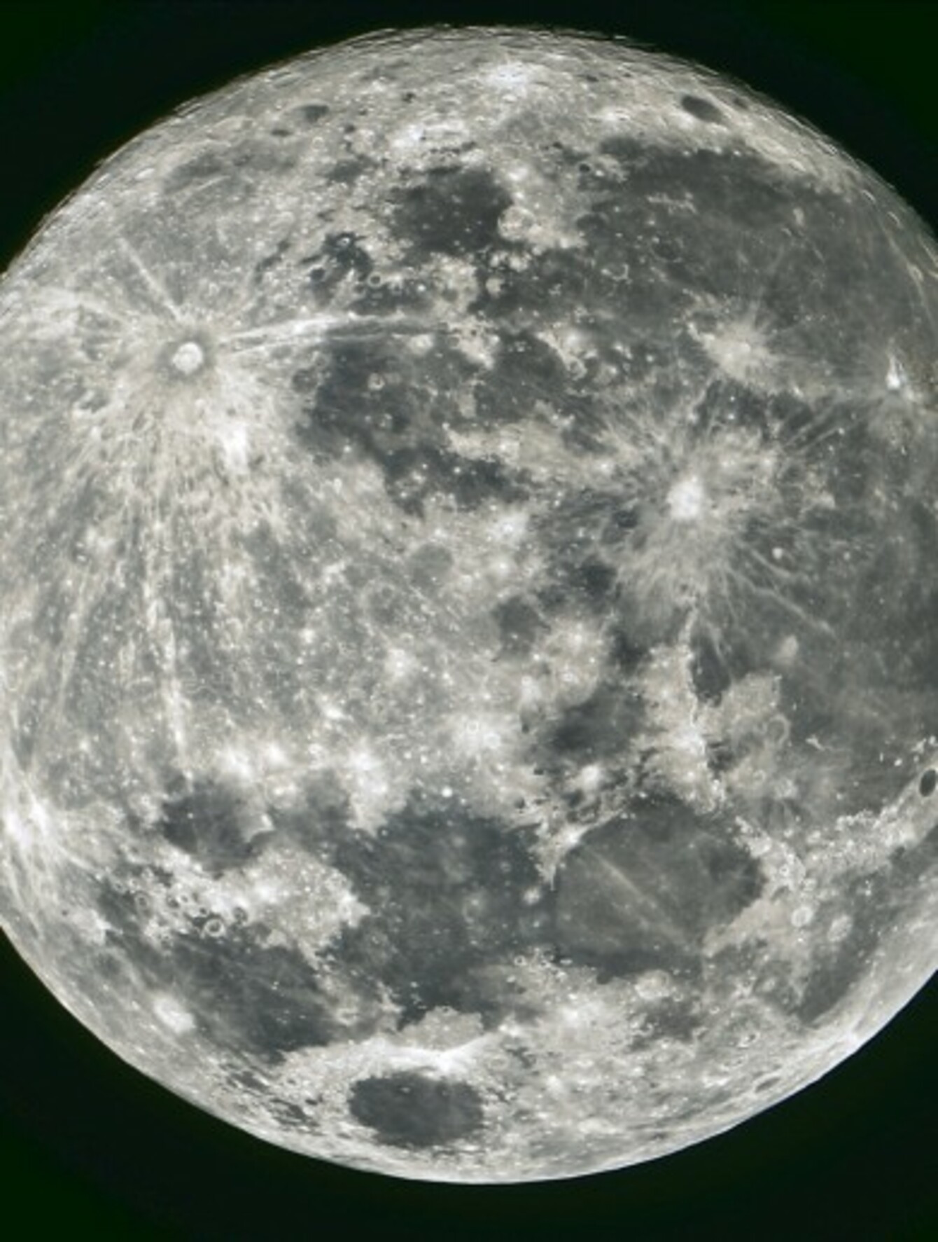 International Space Station to pass in front of the moon tonight