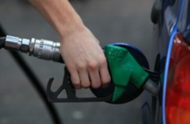 Debunked: Does switching off your engine when stuck in traffic save fuel?