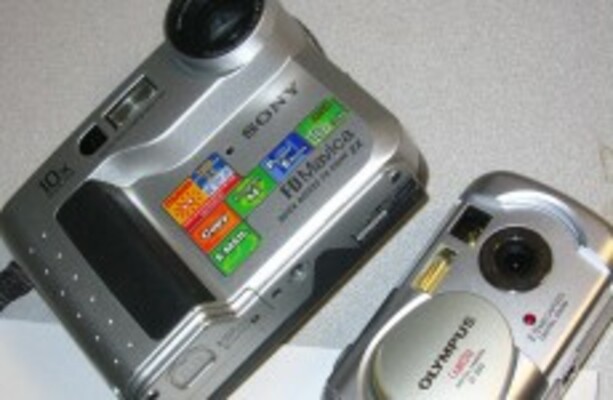 9 gadgets that seemed incredibly high-tech in the 1990s · The Daily Edge
