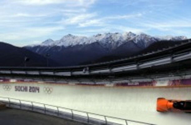 Sochi Bobsled crash leaves course worker with two compound leg fractures