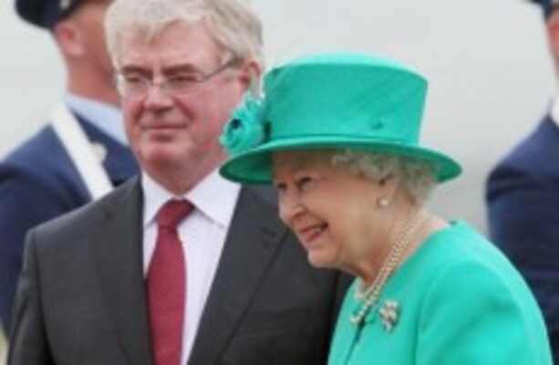 Queen Elizabeth begins second day of state visit · TheJournal.ie
