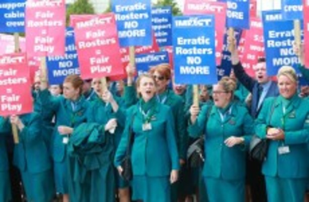 Ryanair boss O'Leary criticises Aer Lingus cabin crew and board