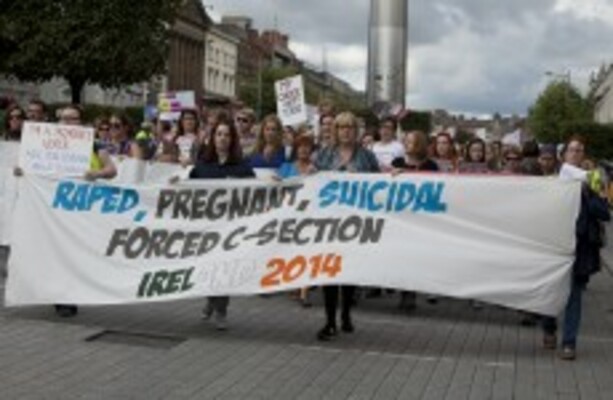Pro-choice and pro-life groups march in Dublin · TheJournal.ie
