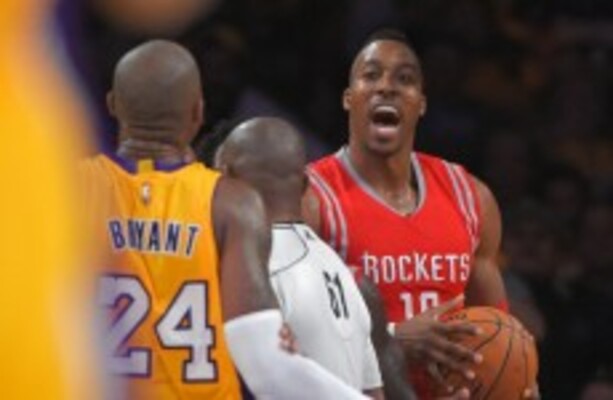 Kobe Bryant takes an elbow from ex team-mate Dwight Howard, calls him ...
