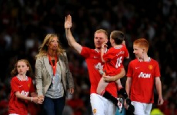 Scholes signs off in style · The 42