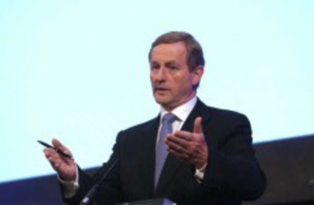 Enda Kenny calls on John Delaney to clarify what happened with Fifa payment