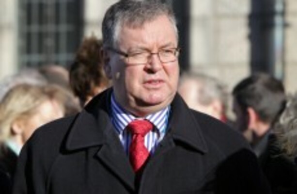 Emotional radio as Dublin woman speaks with the man who cared for her ...