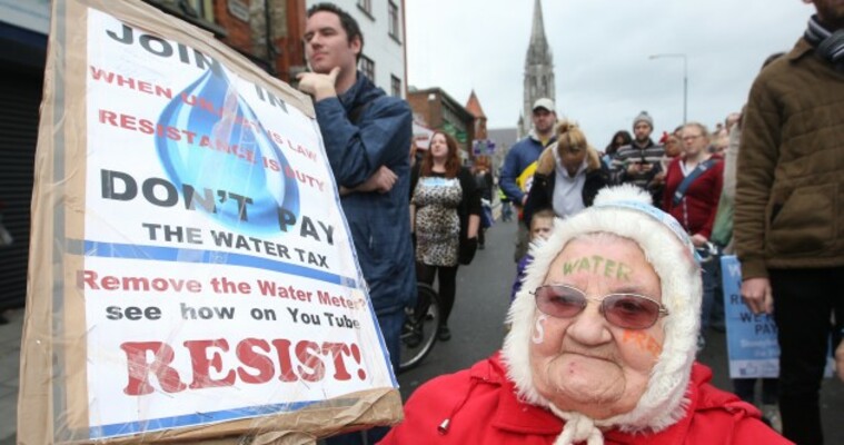 Fifth mass rally of the "stunningly successful" Right2Water campaign ...