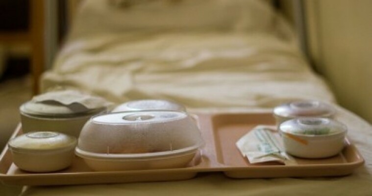 Where do you pay €1,000 a night for lumpy Weetabix and white toast? An ...