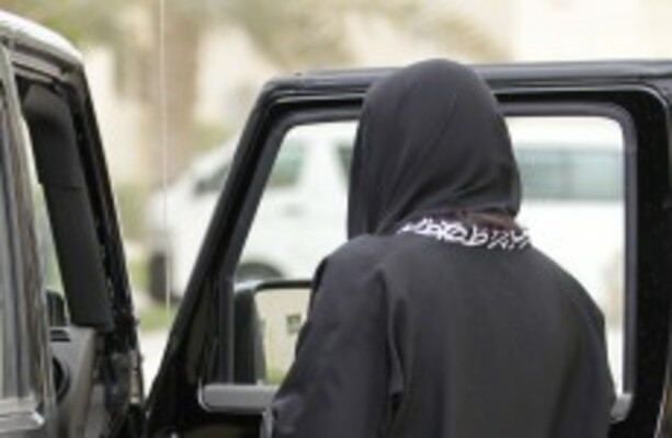 Woman sentenced to 10 lashes for driving a car in Saudi Arabia