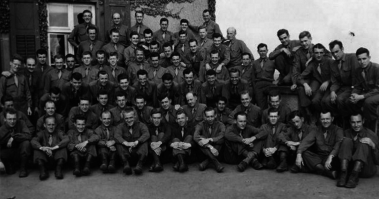 This 'Ghost Army' used phony inflatable tanks and weapons to dupe ...