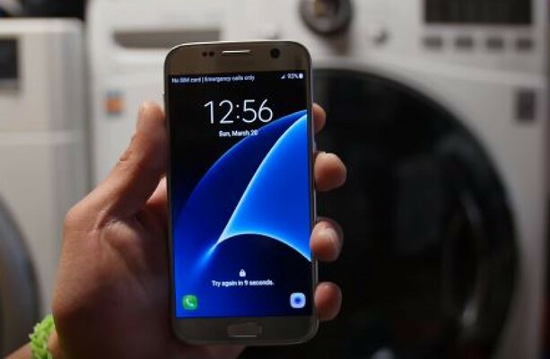 What happens when you throw a Samsung S7 into a washing machine?