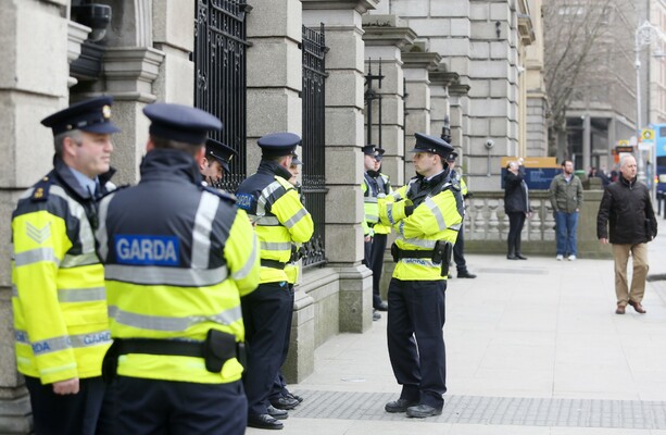 Rank-and-file gardaí won't rule out strike as talks with government ...