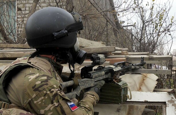 Special forces raids: Russia says four militants killed at apartment ...