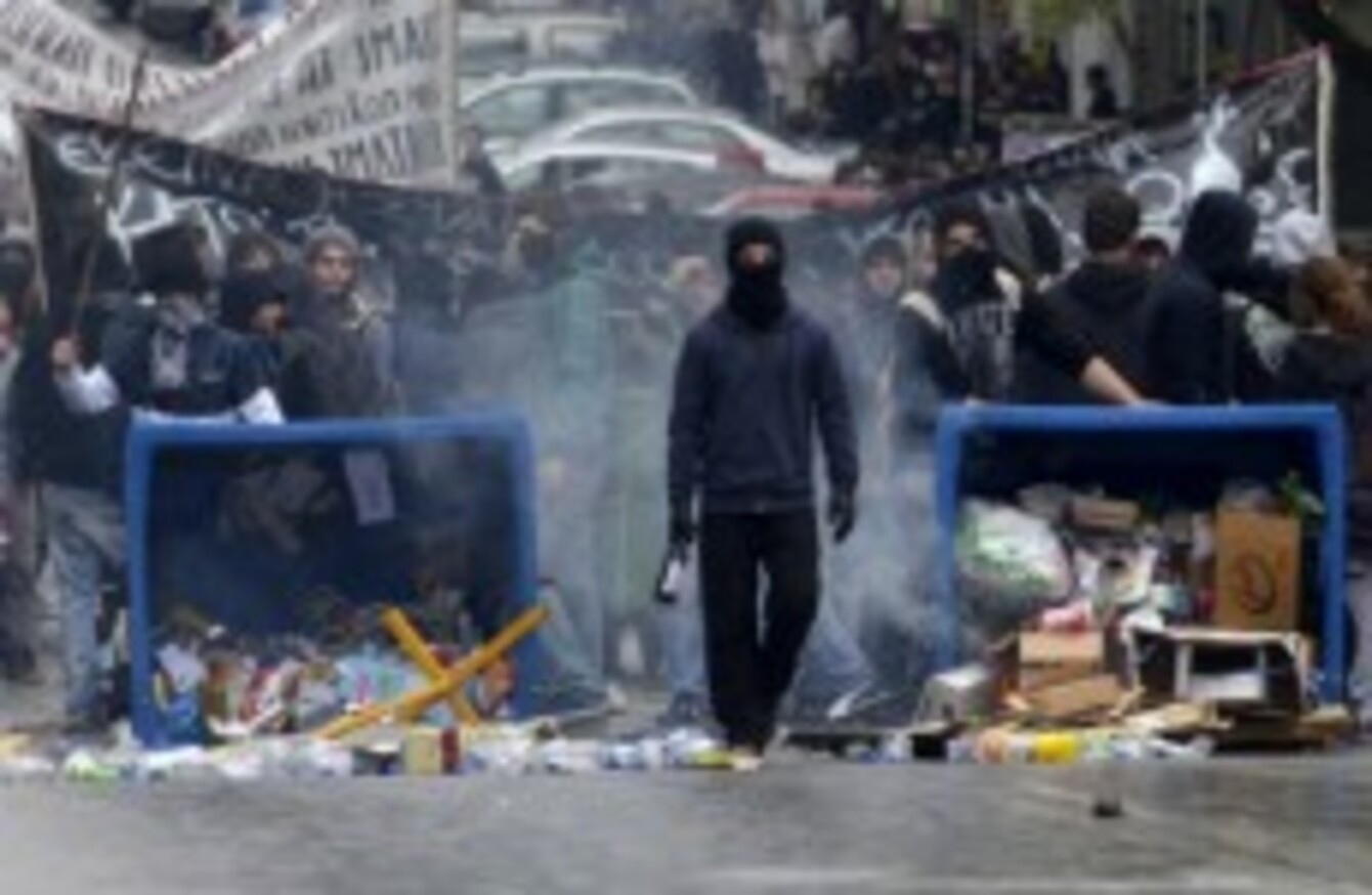 Violent clashes in Athens as Greece passes austerity budget