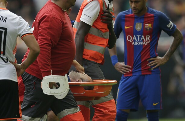 Tearful Iniesta suffers knee injury · The 42