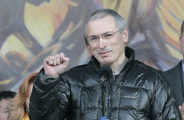 Dublin court unfreezes €100m of Russian oil tycoon's assets after five ...
