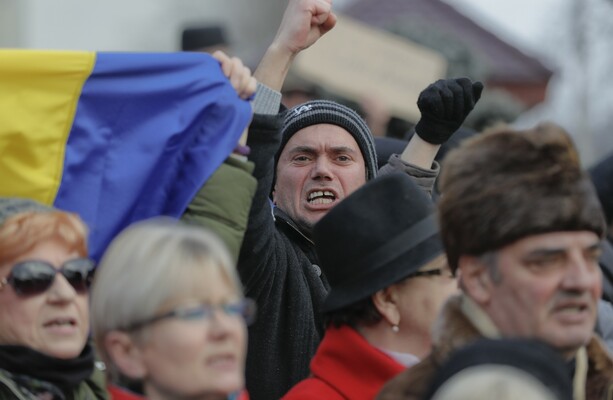 Half a million Romanians take to the streets in biggest protests since ...