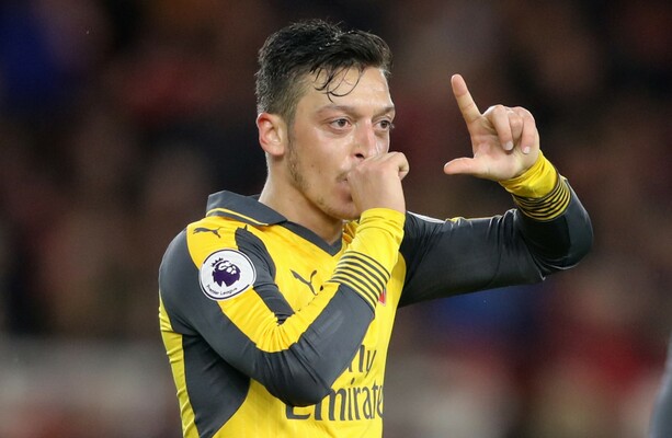 Lots of Arsenal changes - including the use of wing-backs - as they ...