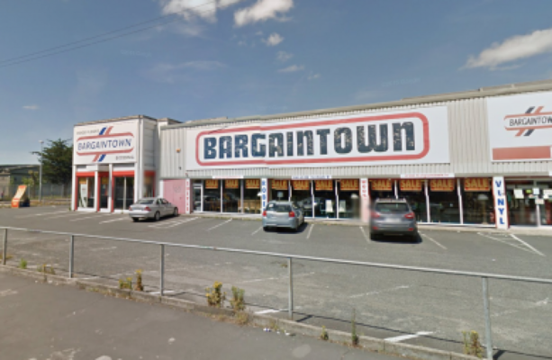 Council defends plan to use former Bargaintown store to house homeless ...