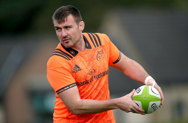 Injury setback for Munster and Ireland as Scannell undergoes thumb surgery