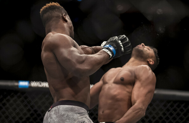 Here are the 10 best UFC knockouts of 2017 — but which is your number one?