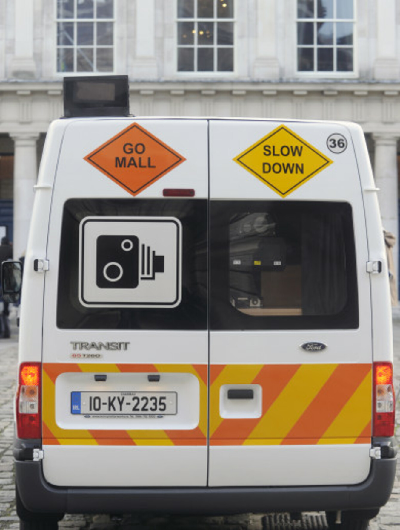 Gardaí aren't replacing their 'robot' speed vans - meaning fewer checks ...