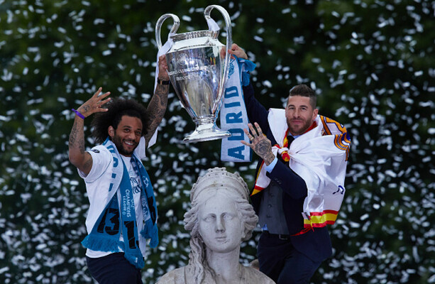 Real Madrid parade Champions League trophy in front of thousands of ...