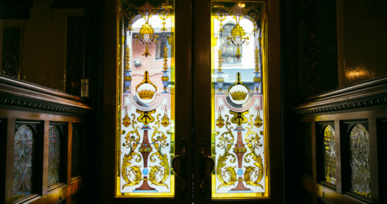 Snug life: How Ireland fell in love with the pub snug (and 5 of the ...