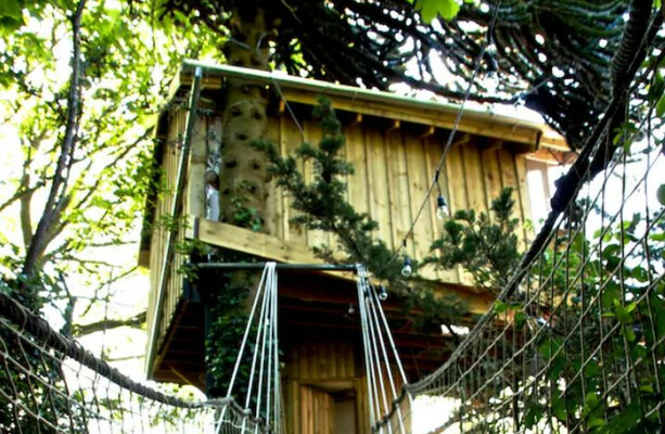 Sleep Here: A tranquil treehouse for two that's only five minutes from ...