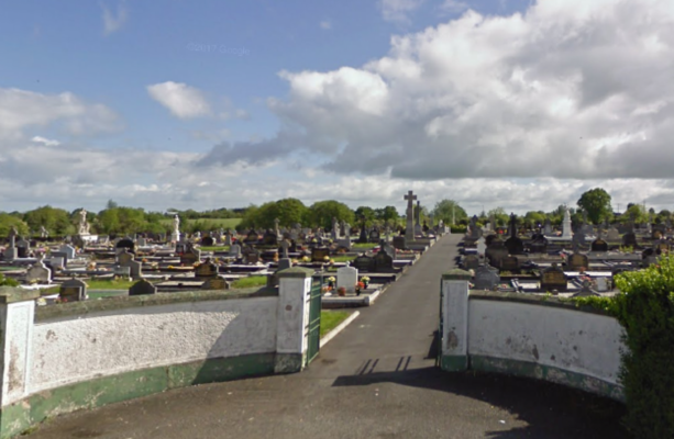 Bomb squad called to Lurgan graveyard after police searching for drugs ...