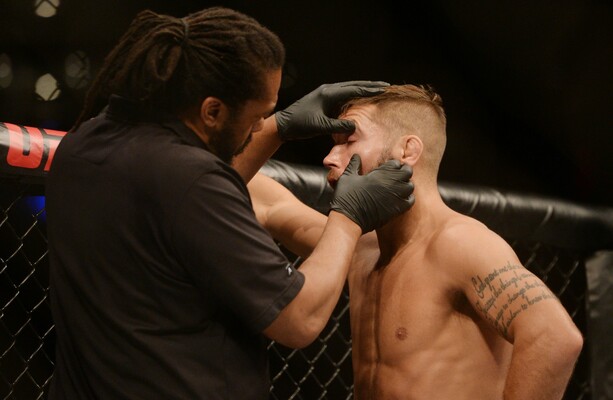 Accidental eye poke ends UFC main event after just 15 seconds · The 42