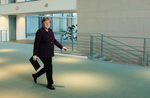 European Union imposes entry ban on outside travellers for 30 days