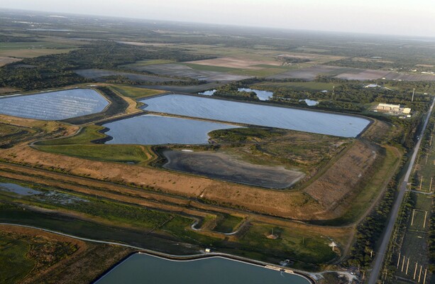Leaking phosphate mine in Florida threatens 'catastrophic flood' of ...