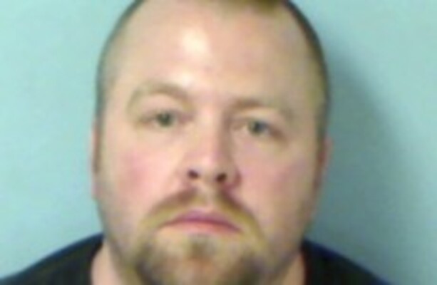 Ohio man brings weapons to Batman screening for 'protection'.