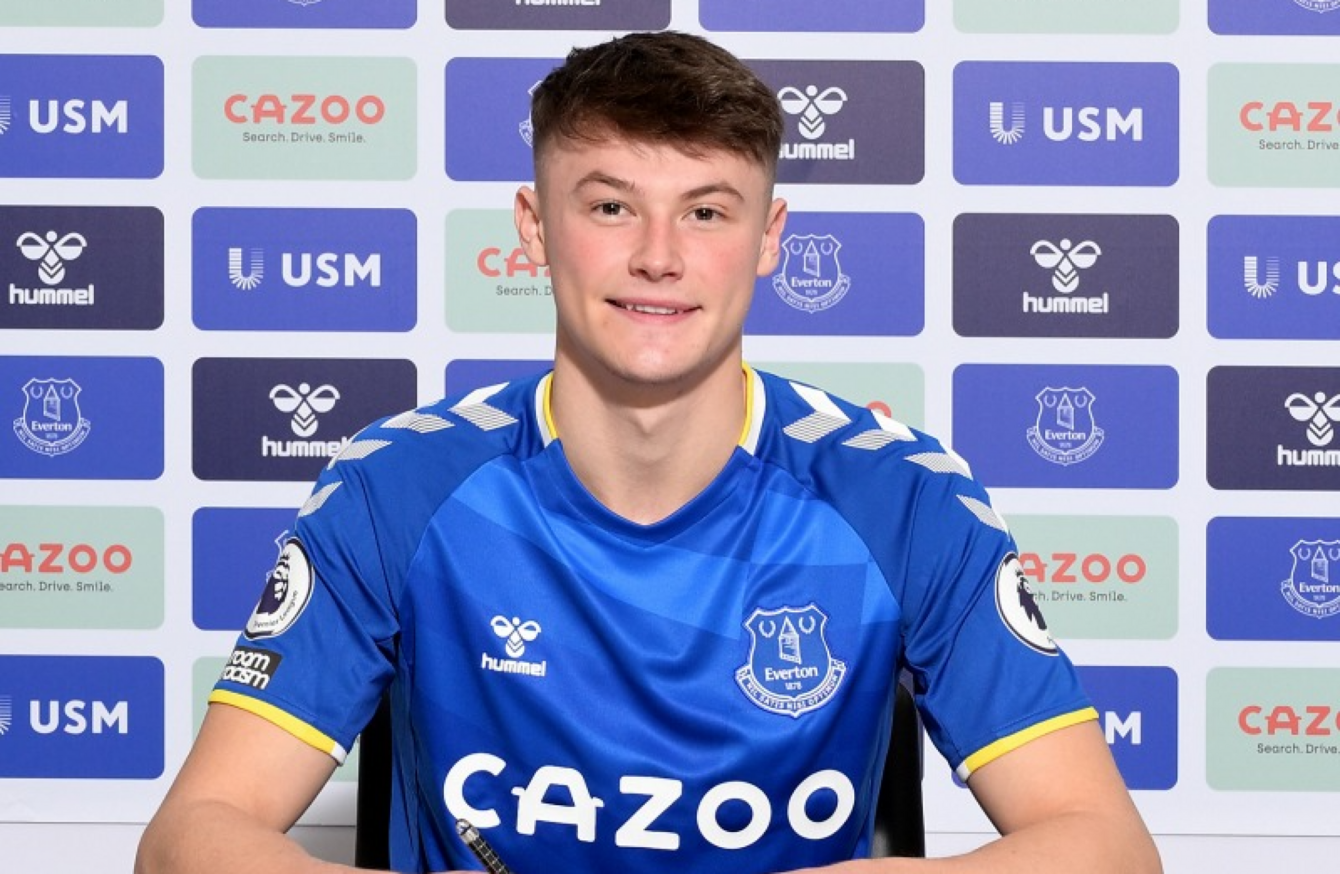 Everton sign Rangers and Scotland full-back Patterson to provide ...