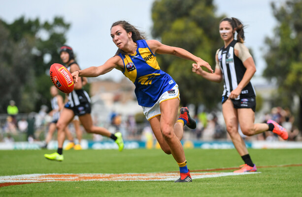 Kelly kicks first AFLW goal of 2022 but Kearns comes out on top in ...