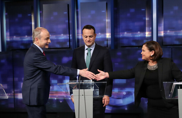 Ethics watchdog rules out overhauling guidelines for political parties