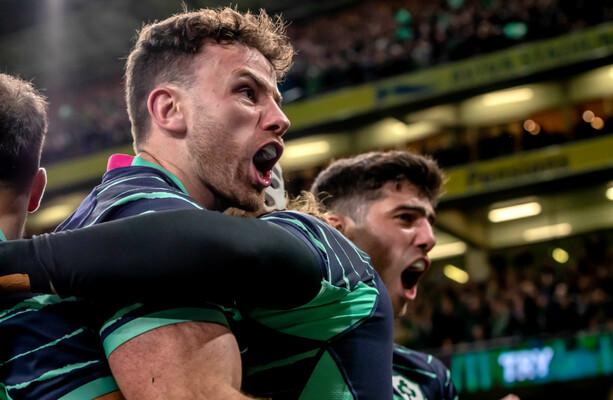 Ireland's rock'n'roll rugby gives crowd their kicks at Aviva Stadium