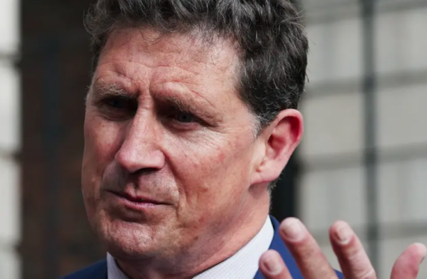 Government ‘on track’ to reach target of 950,000 electric vehicles ...