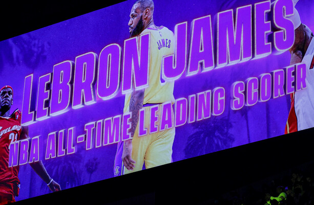 LeBron James breaks NBA all-time points-scoring record · The 42