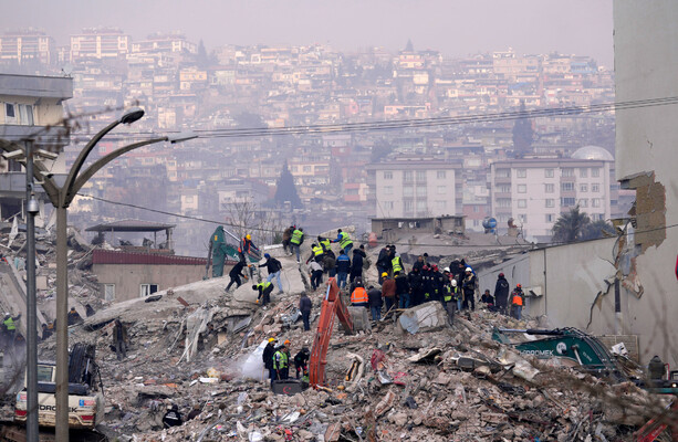 Erdogan admits earthquake rescue effort not as quick as hoped as death ...