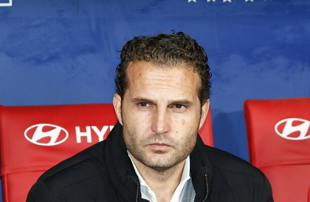 Valencia legend tasked with steering club away from potential disaster