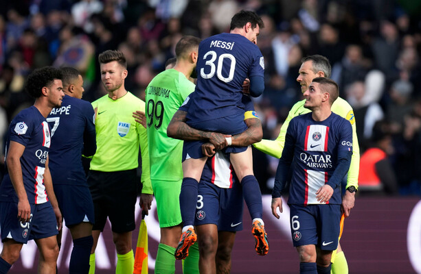 Messi remporte une victoire extraordinaire, Neymar s'étire · The42 ...