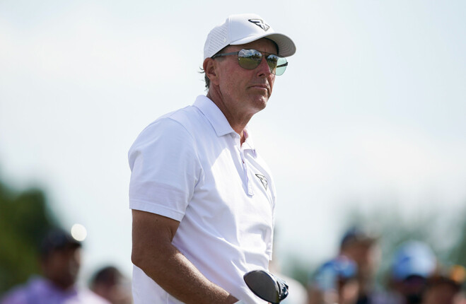 Gavin Cooney: Fragile peace in golf's civil war as LIV rebels arrive at ...