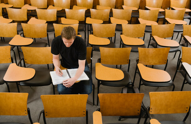 Rise in students facing 'serious financial hardship' as average ...