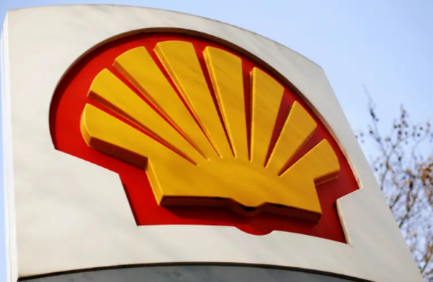 Shell makes nearly €1.6 billion more than expected in first three ...